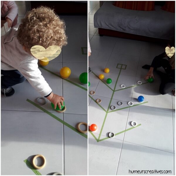 Jeu de Noël pour enfants : décorer un sapin au sol