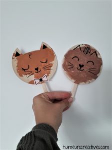 Petit chat marionnette